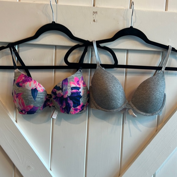 PINK Victoria's Secret | Intimates & Sleepwear | 2 Pink 32c Bras Padded ...